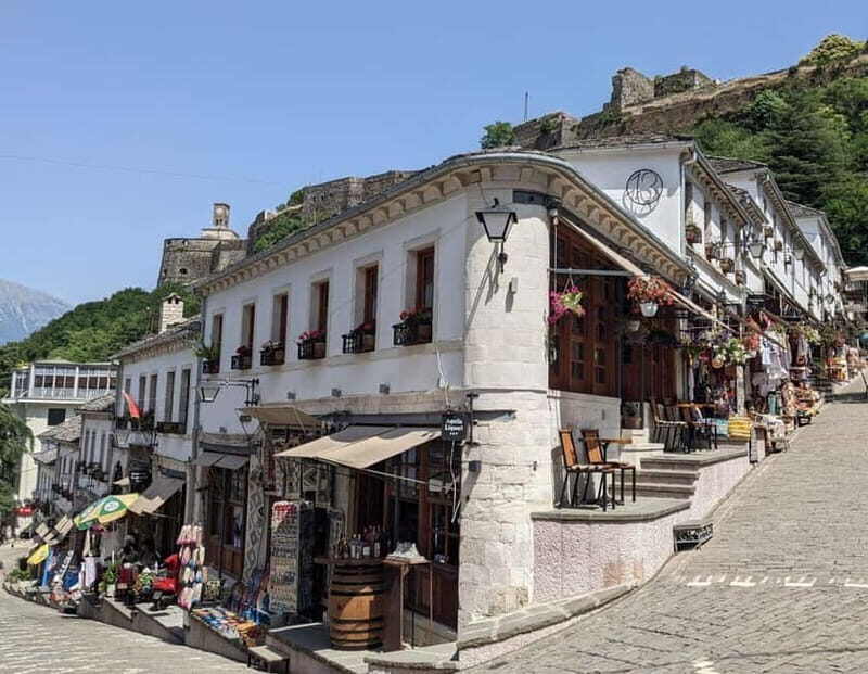 Sarandë: Tour Gjirokaster,Blue Eye & Lekursi Castle
