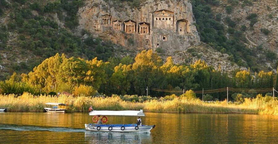 Sarigerme: Dalyan, Turtle Beach, Mud Bath, & King Tombs Tour