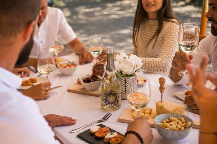 Secret journey between prosecco, lugana and white wines - A detailed itinerary breakdown