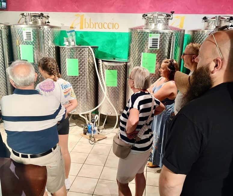 Seggiano: Guided Tour of the Olive Grove and Food Tasting