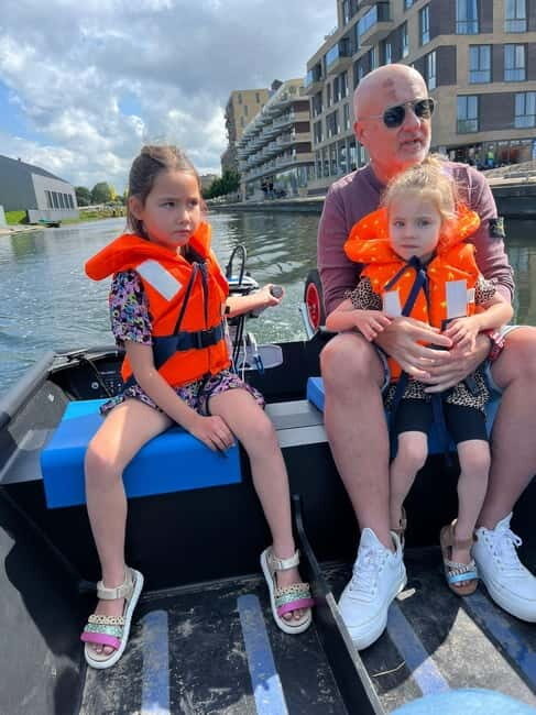 Self-Guided Electric Boat Rental