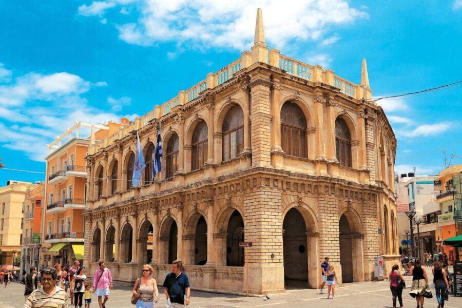 Semi Private Food & City Tour in Heraklion with Pastry Mesum