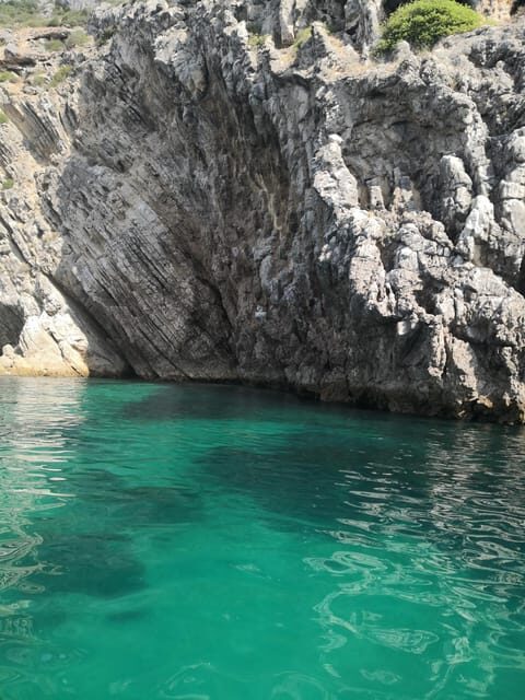 Sesimbra: Boat trip along beaches and bays with snorkeling - Practical Details and Considerations