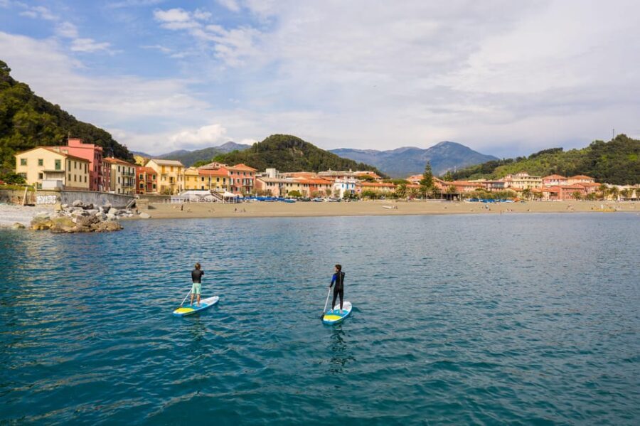 Sestri Levante: Stand Up Paddle between Crags and Crystal Waters
