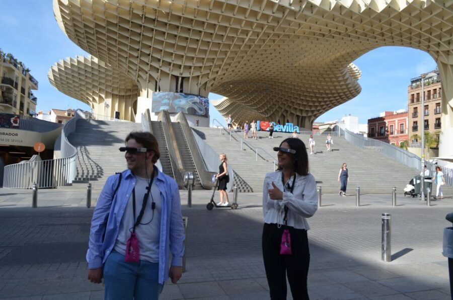 Seville: Cathedral Guided Tour w/ VR City Tour & Roof Lunch