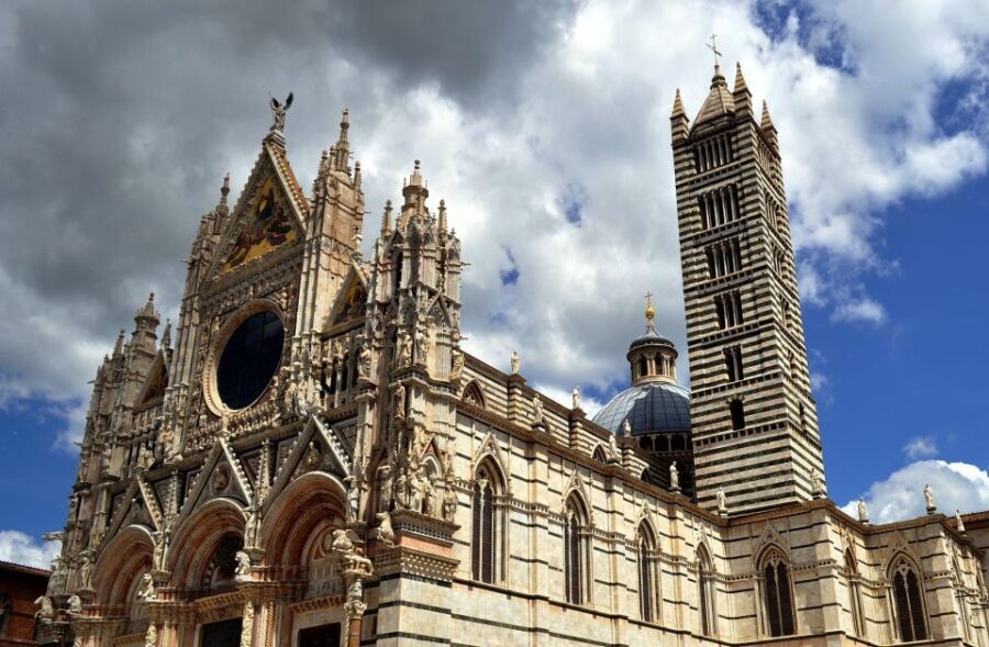 Siena Walking Tour with Cathedral and Crypt & Museum Option