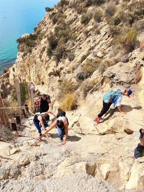 Sierra Grossa: Hiking with views for adventurers - The itinerary: a perfect blend of scenery, history, and fun