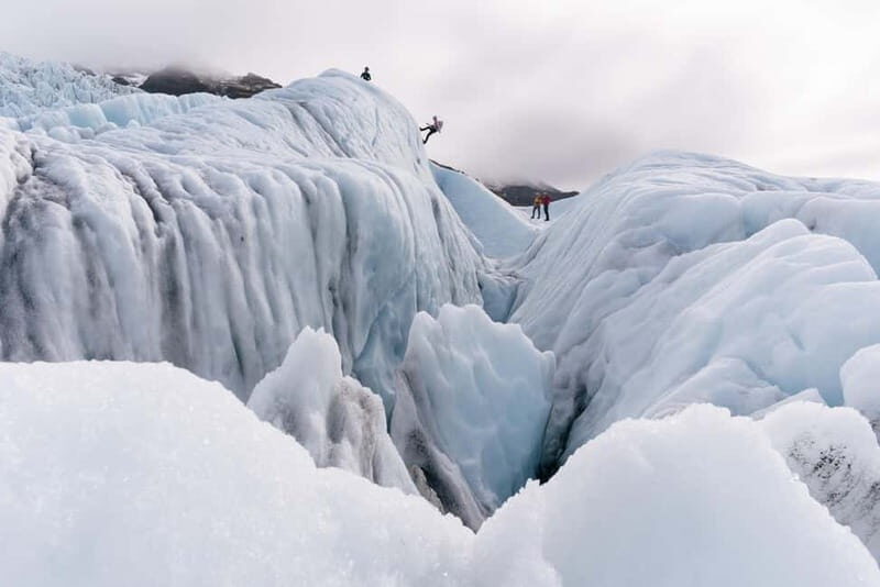 Skaftafell: Glacier Hike & Ice Climbing Adventure