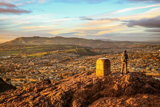 Small-Group Guided Hike of Arthur's Seat and Holyrood Park