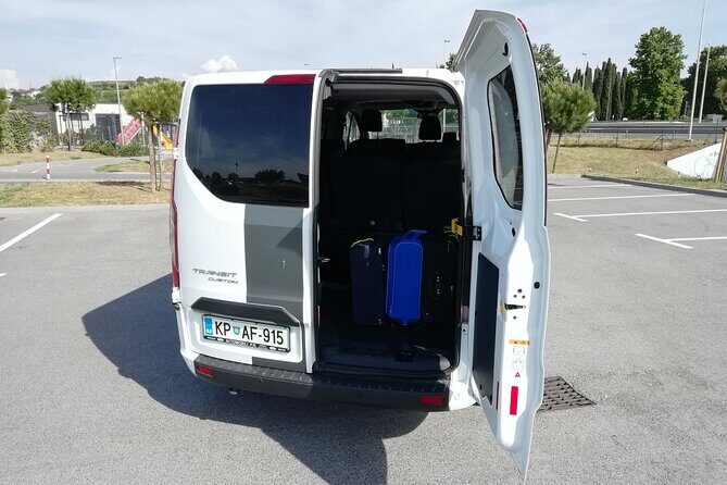 Small-Group Transfer from Ljubljana Airport to Koper