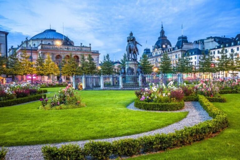 Snaps, Bars and Nightlife Tour in Copenhagen Nyhavn - Itinerary Breakdown & What to Expect