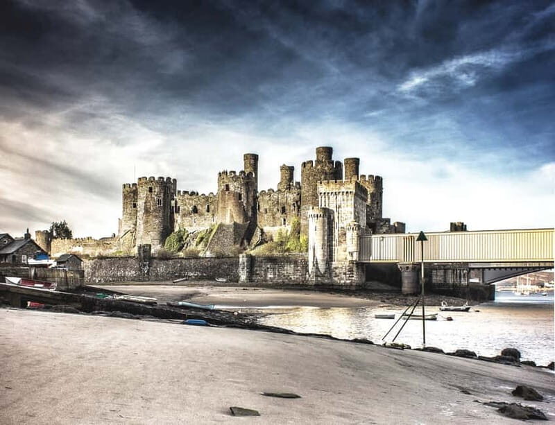 Snowdonia: Snowdonia, Bodnant Gardens & Castles Private Tour