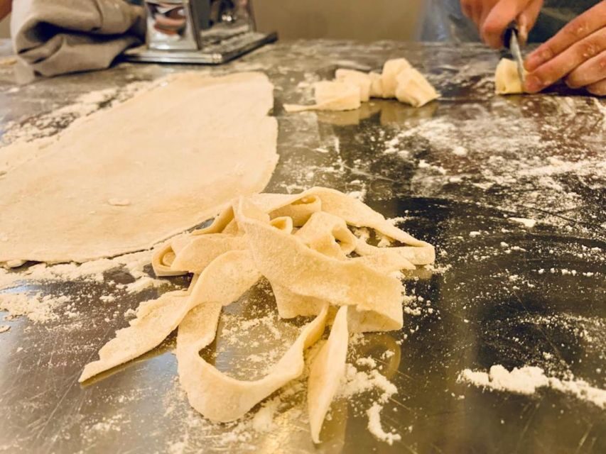 Sorrento: Pasta and Tiramisu Cooking Class with Wine