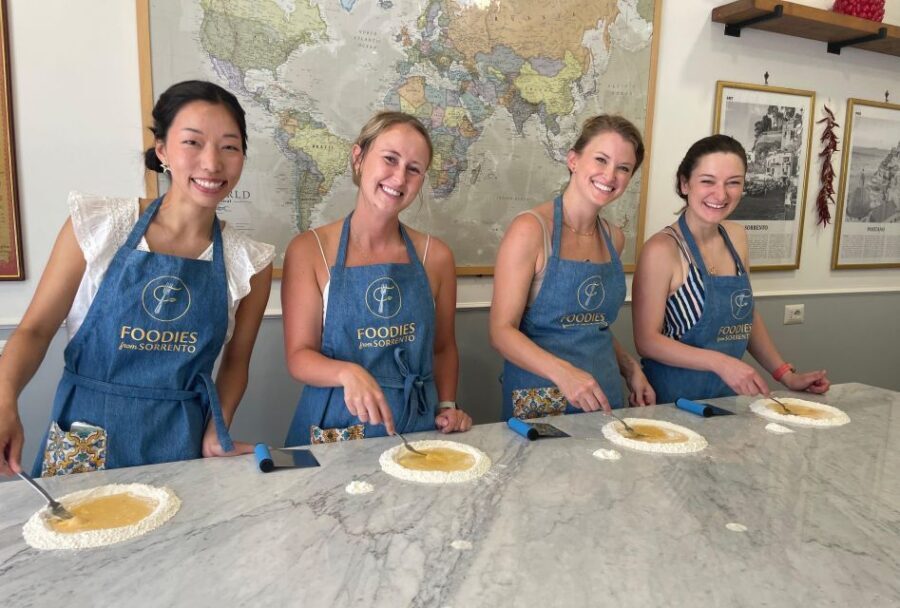 Sorrento: Pasta Masterclass with a Meal and Wine