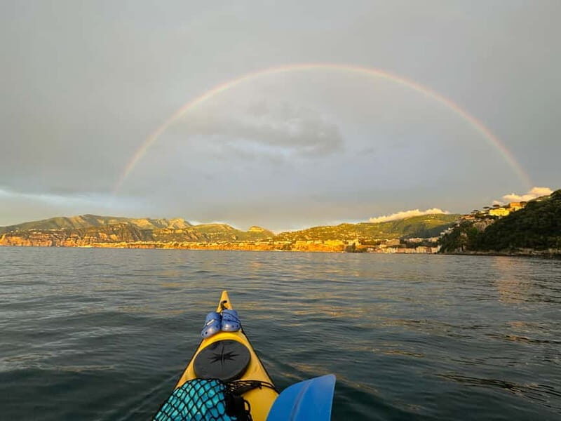 Sorrento: Rent Kayak & Sup - Bagni della Regina Giovanna