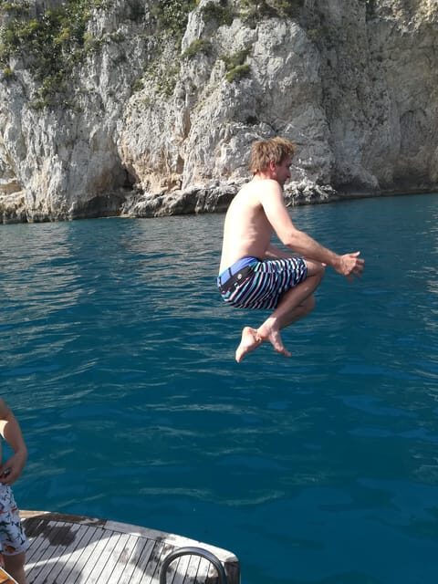 Sorrento: Shared Capri Boat Tour with Snorkeling and fun!