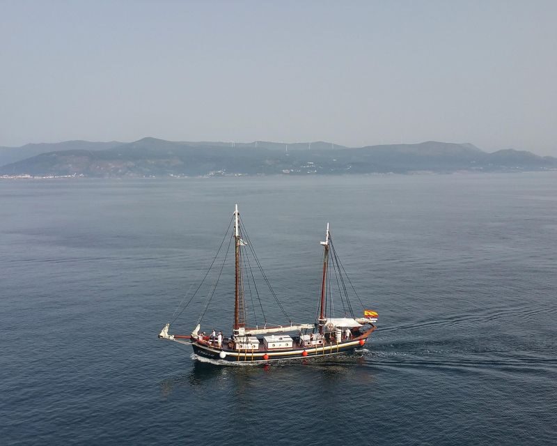 Sunset in schooner sailing Vigo ria