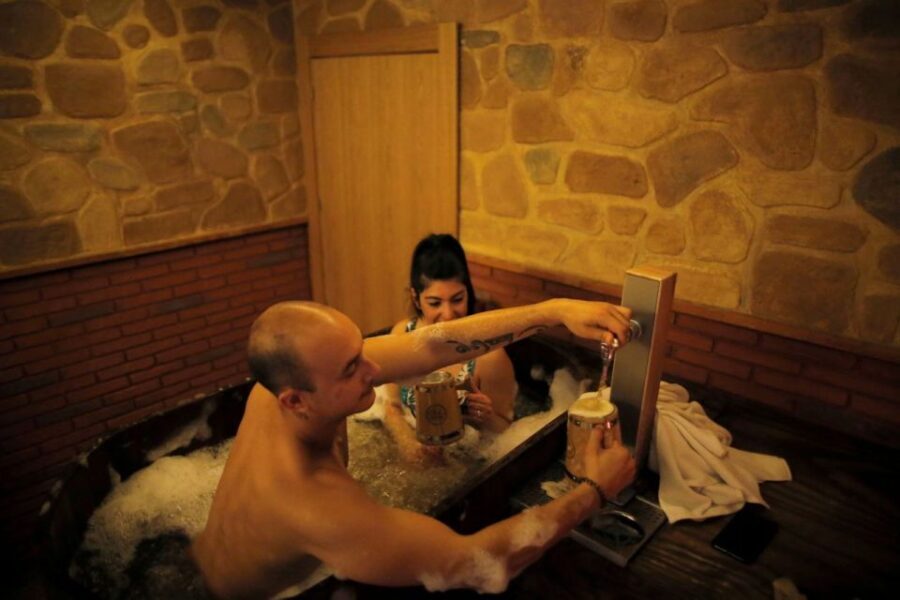 Tenerife: Beer Spa Experience with Tastings and Snacks