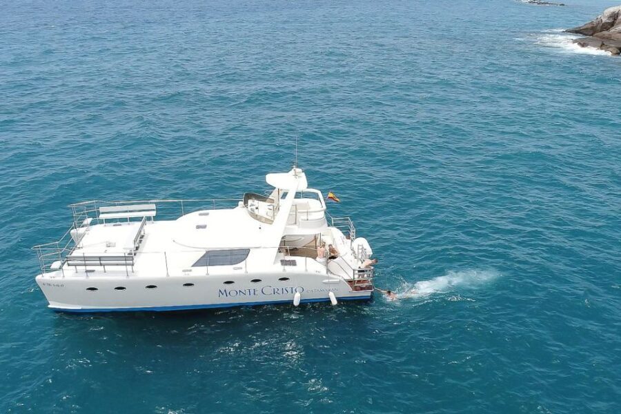 Tenerife: Marine-Life Tour with Transfer, Buffet and Drinks