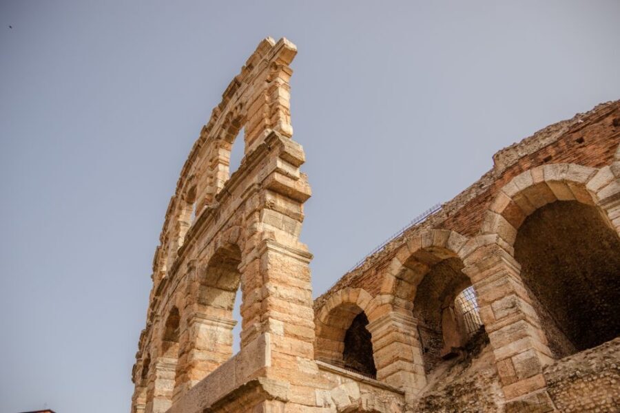 The Highlights of Verona Small Group Walking Tour