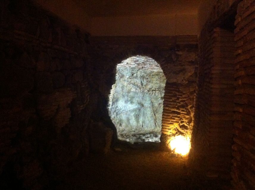 Toledo: Ancient Underground City Tour in Spanish