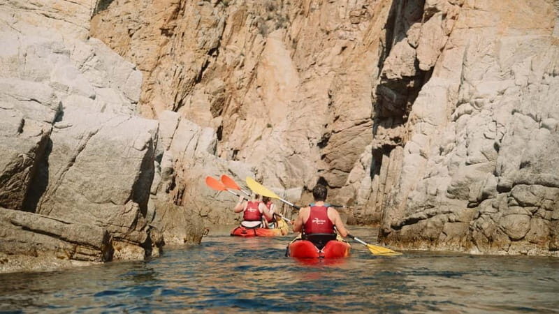 Tossa de Mar: Guided Kayaking Tour & Snorkelling