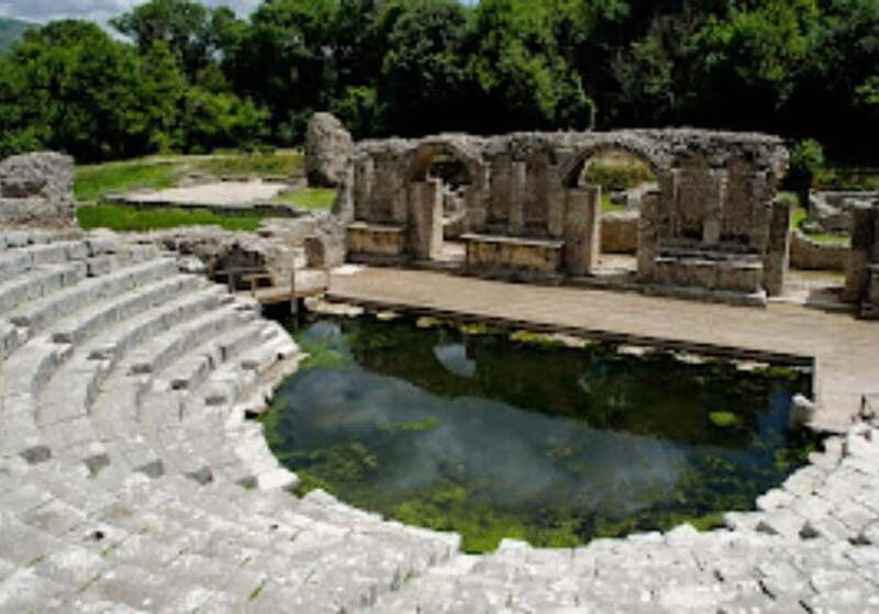 Tour and guide Blue Eye  Butrint