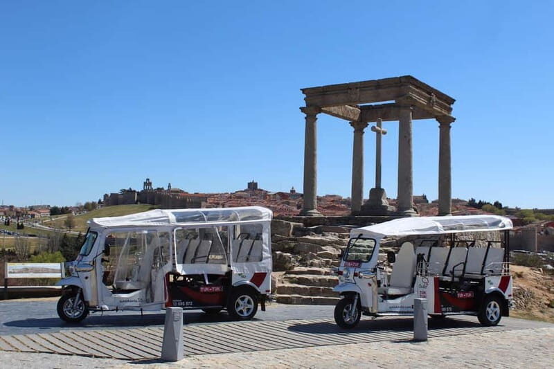 TOUR GUIADO EN TUK TUK POR AVILA 1 HORA