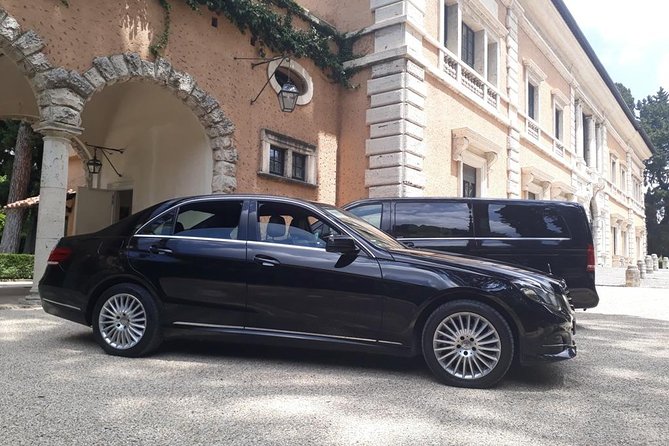 Town Car Port Civitavecchia - Private Service - A Practical and Comfortable Transfer from Civitavecchia to Rome