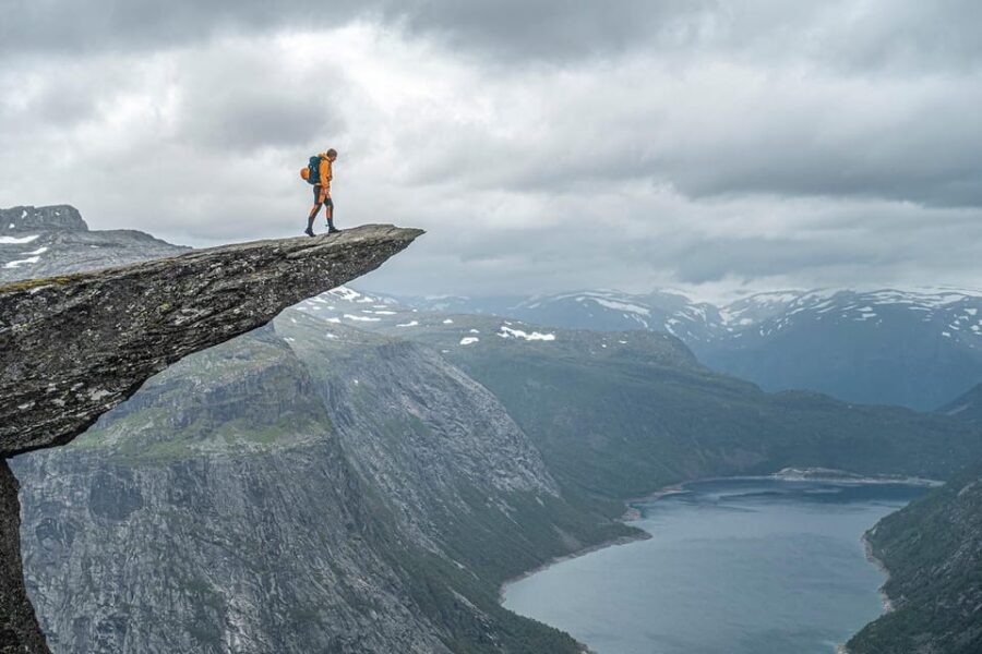 Trolltunga: Trolltunga Summer Hike
