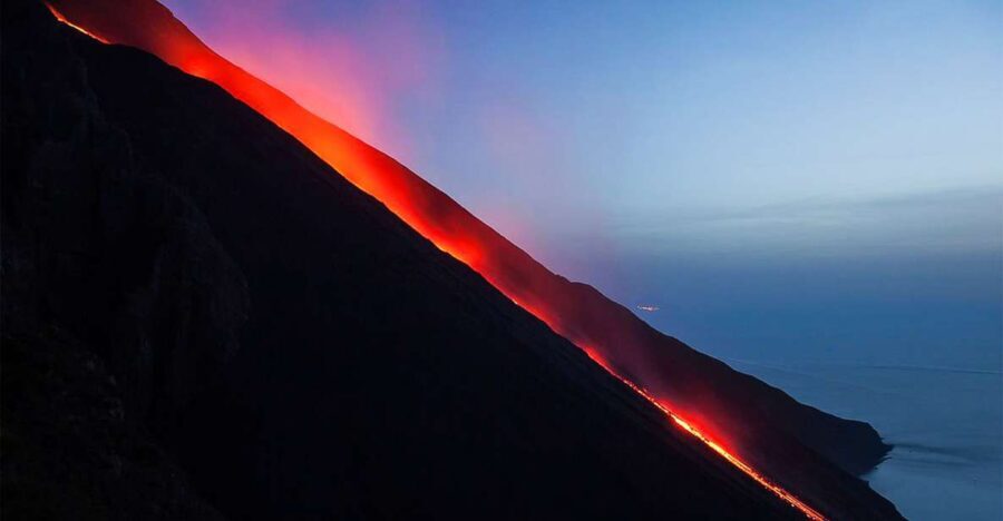 Tropea: Lipari, Panarea, and Stromboli Boat Tour by Night