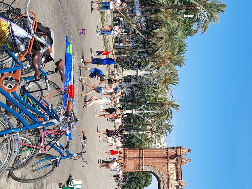 Unusual Barcelona Bike Tour in French