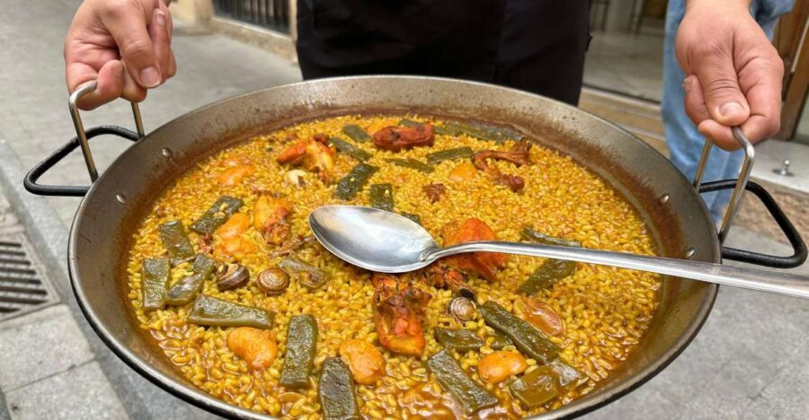 Valencia: Authentic Food Tour with Paella Valenciana