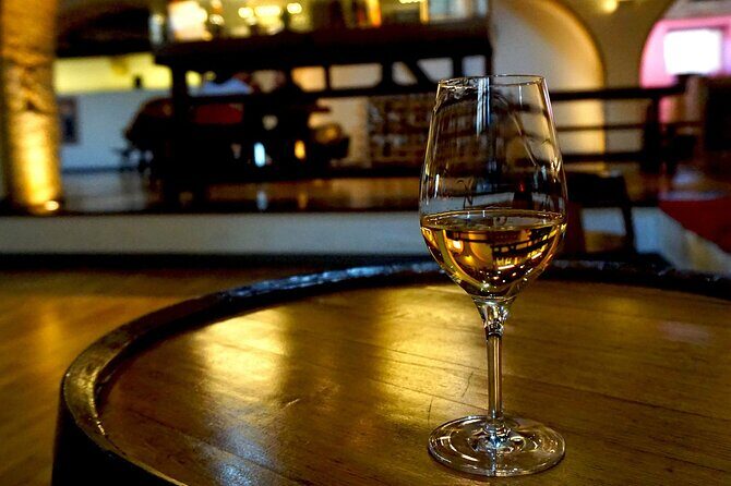 Varenna: guided Walking Tour with Wine & Food tasting