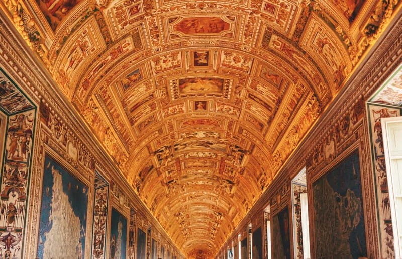 Vatican Museums, Sistine Chapel & St. Peter's Square Tour