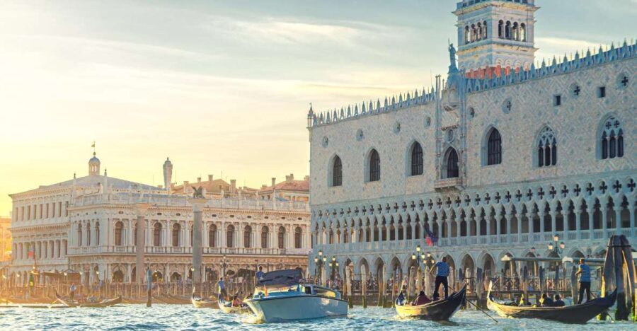 Venice Self Guided Audio Tour: The story of La Serenissima - Starting Point: Scuola Grande di San Rocco