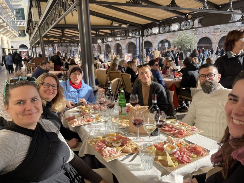 Verona: Food Tasting and Walking Tour with Cable Car