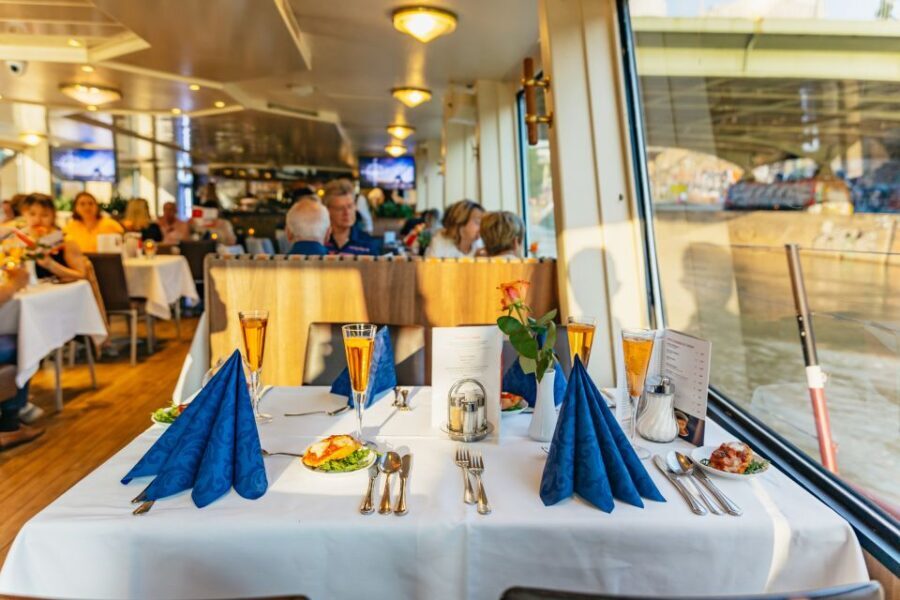 Vienna: 3-Course Evening Dinner Cruise
