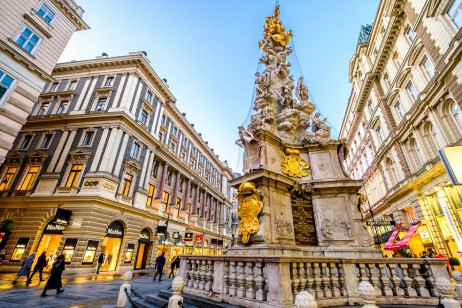 Vienna: City Highlights Guided Bike Tour