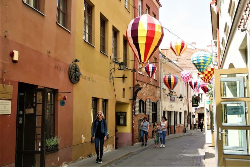 Vilnius: Then and Now Private Old Town Tour