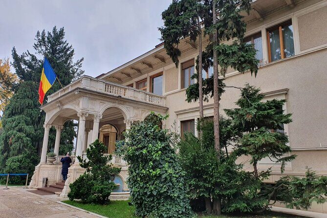 Visit Bucharest in just 2 hours with a Private Driver / Private Guide