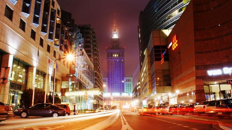 Warsaw: Exclusive city tour with photo session