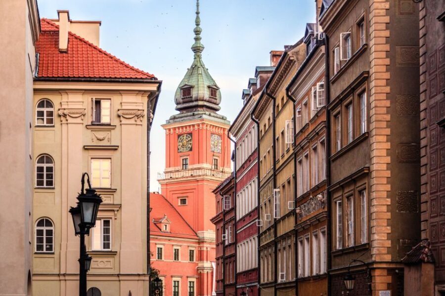 Warsaw: Private 3-Hour Sightseeing Tour by Car with Pickup