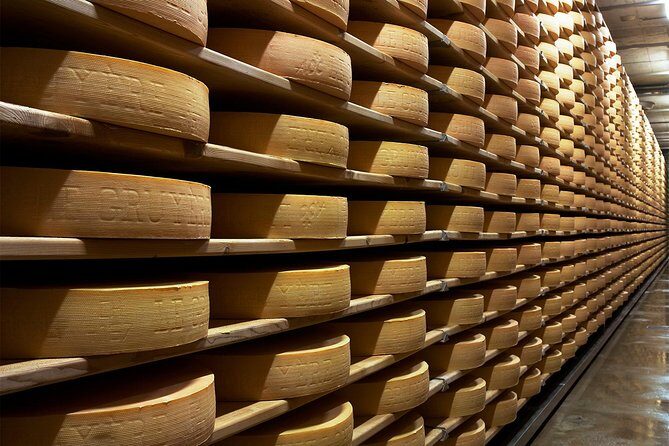 Winter Gruyères, chocolate & cheese tour from Lausanne - Analyzing the Price and Overall Value