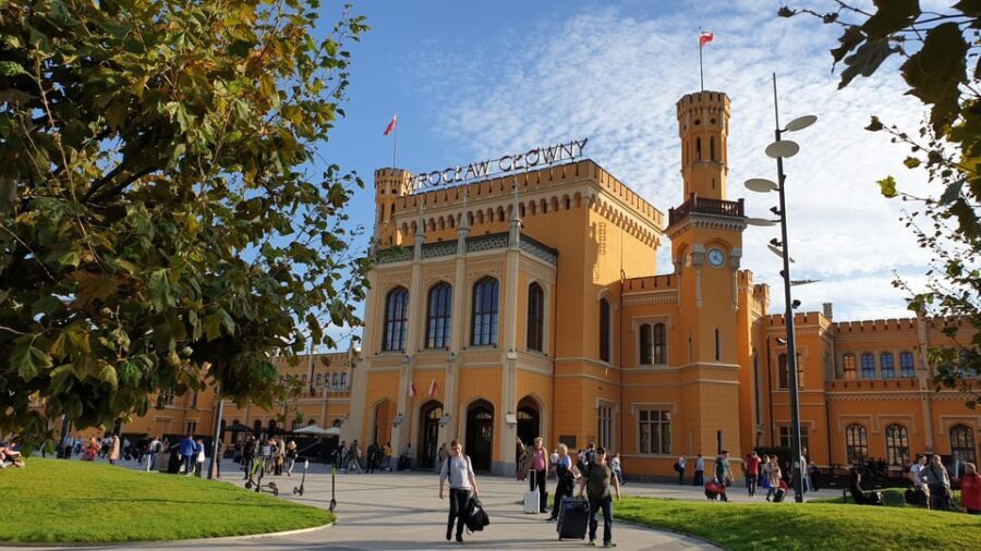 Wroclaw: 2-Hour Private E-Bus Tour for small groups/4 places