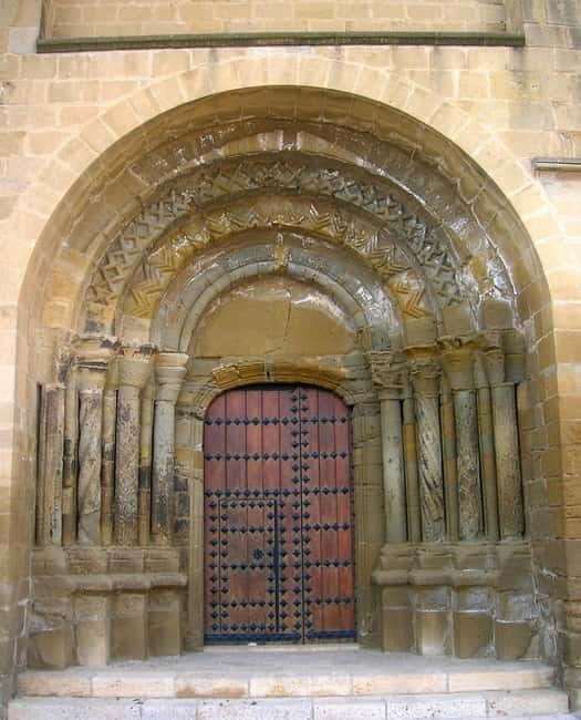 Zaragoza private guided city tour