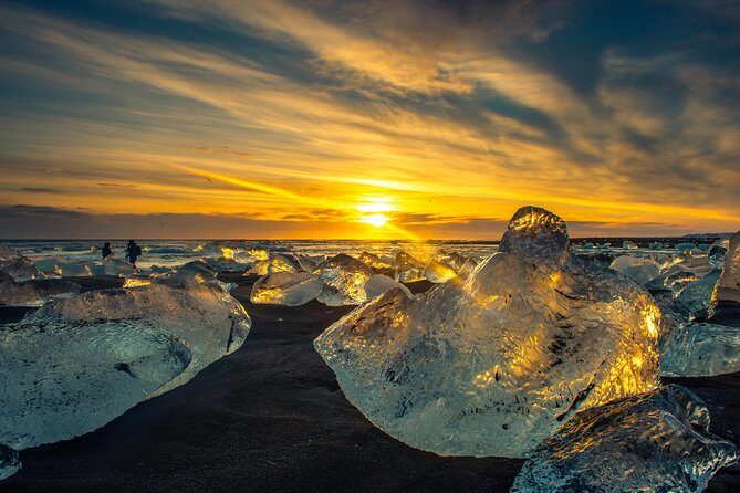 3 Day Tour Jokulsarlon - Golden Circle - South Coast - Glacier Hike - Boat Tour