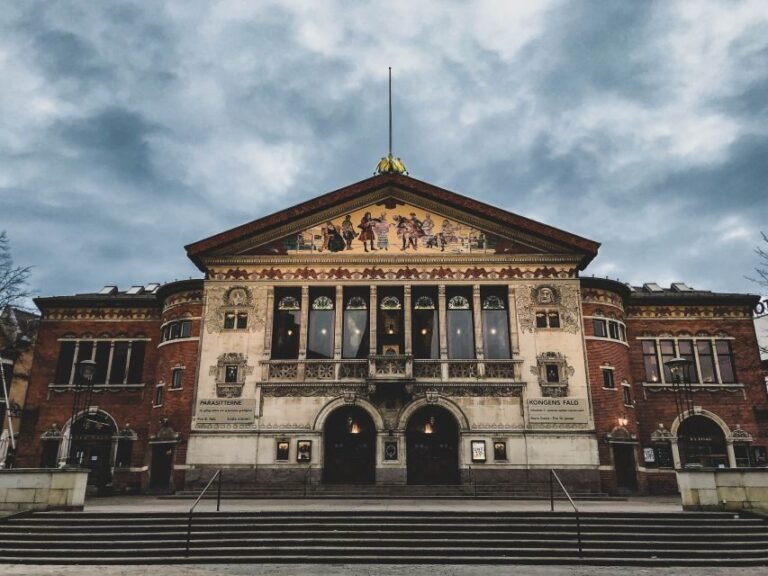 Aarhus: Insta-Perfect Walk with a Local - Authenticity and Flexibility