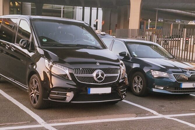 Airport Transfer Paris - Disneyland - Minivan 1-8 Passengers