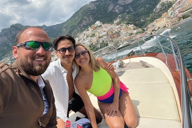 Amalfi Boat Tour from to Positano Praiano or Amalfi. 7 hours
